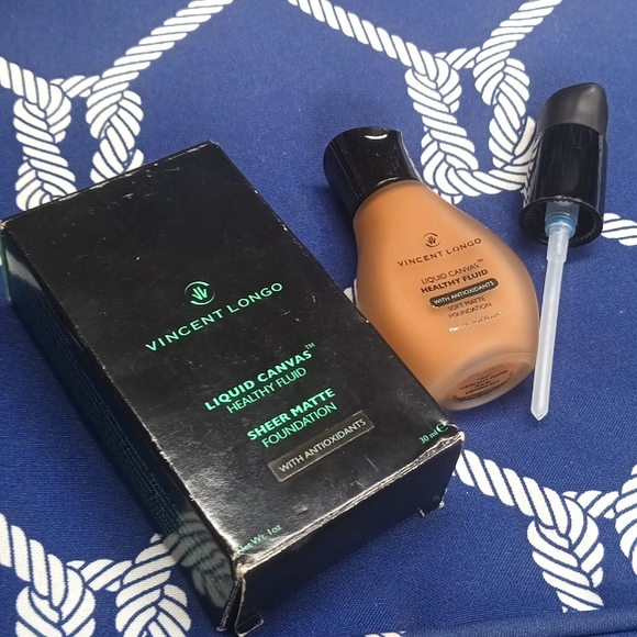 Vincent Longo | Makeup | Liquid Canvas Sheer Matte Foundation With Antioxidants | Poshmark